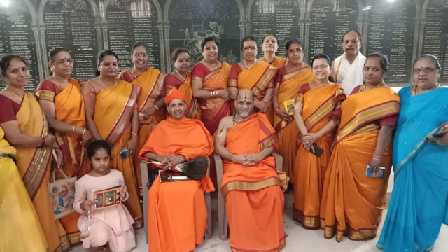 Udupi: Moodbidri Jain Swamiji visits Puttige Math - Daijiworld.com