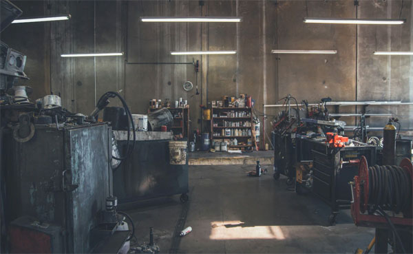 DRI uncovers hidden mephedrone lab in Satara, seizes Rs 55 crore worth ...